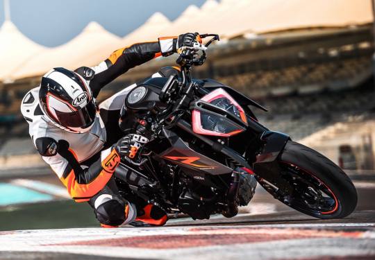 Chi tiết bảng giá xe KTM tháng 12/2018